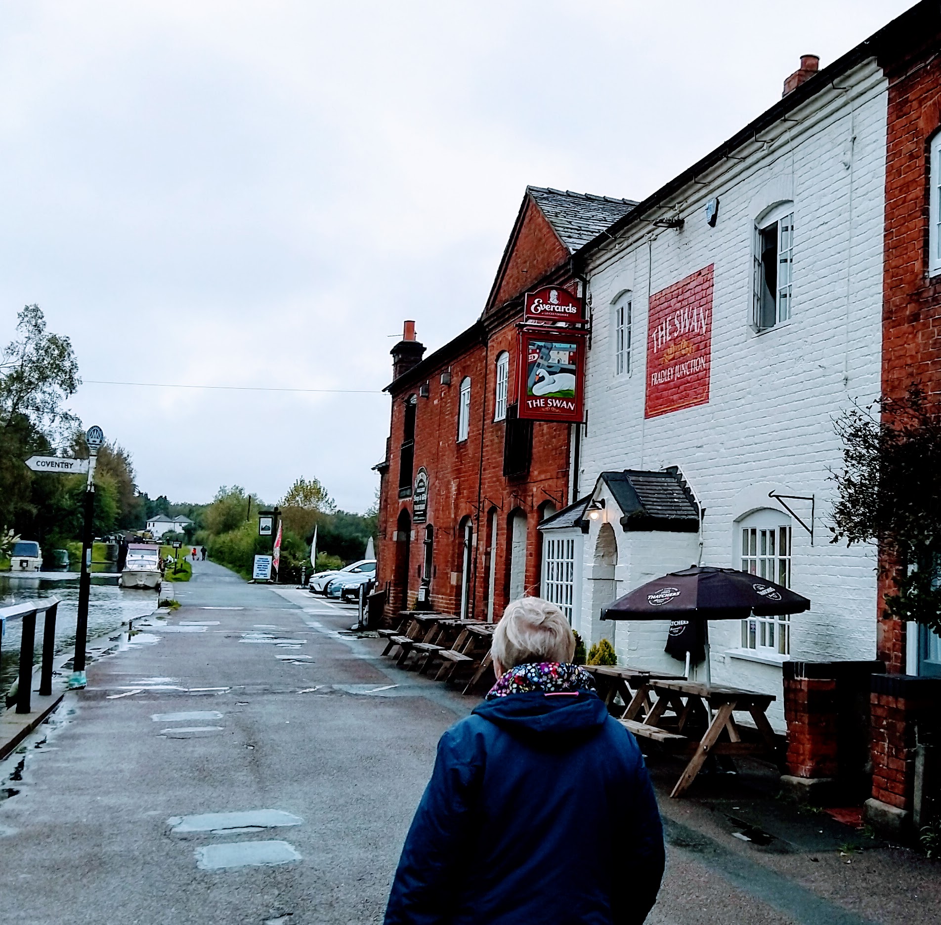 Fradley Junction – Artful Dodger