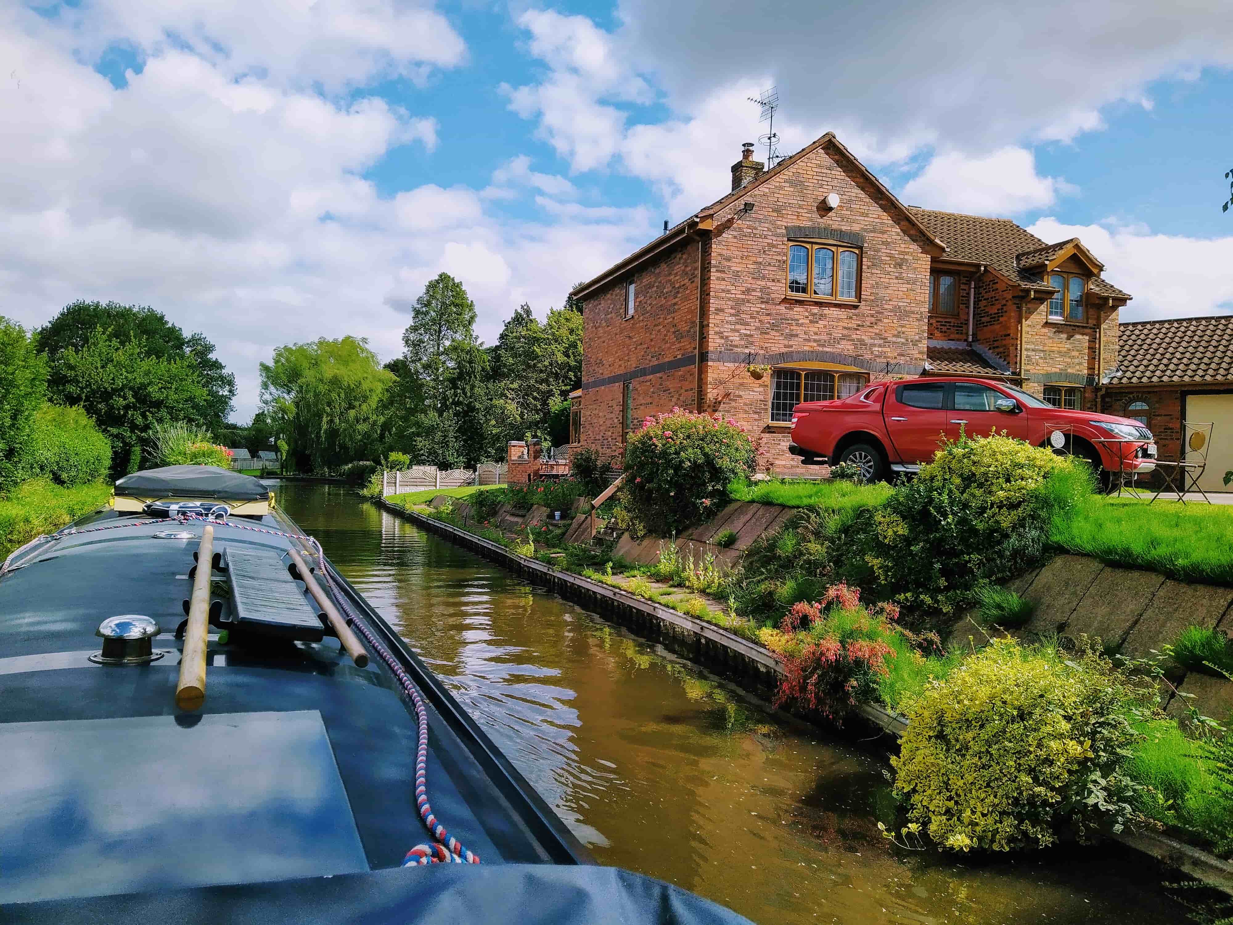 Tixall Wide – Artful Dodger